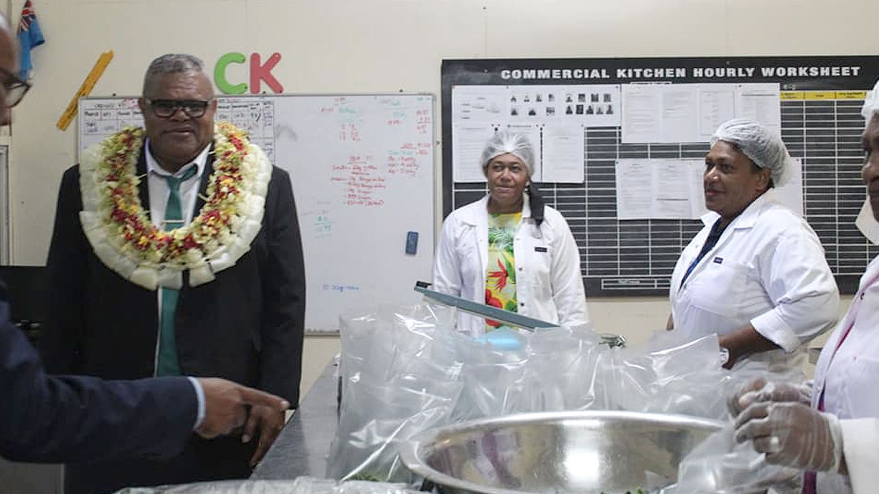 Agriculture minister visits AMA office – FBC News
