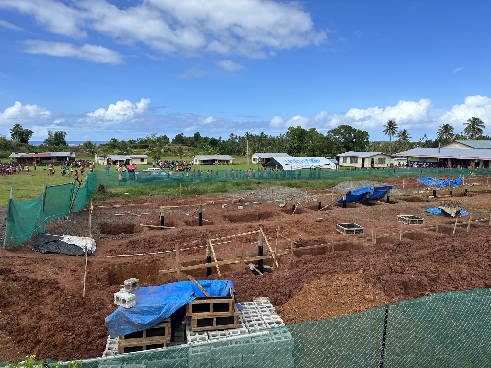 Rugby stars share joy of rugby at Wailevu West District School – FBC News