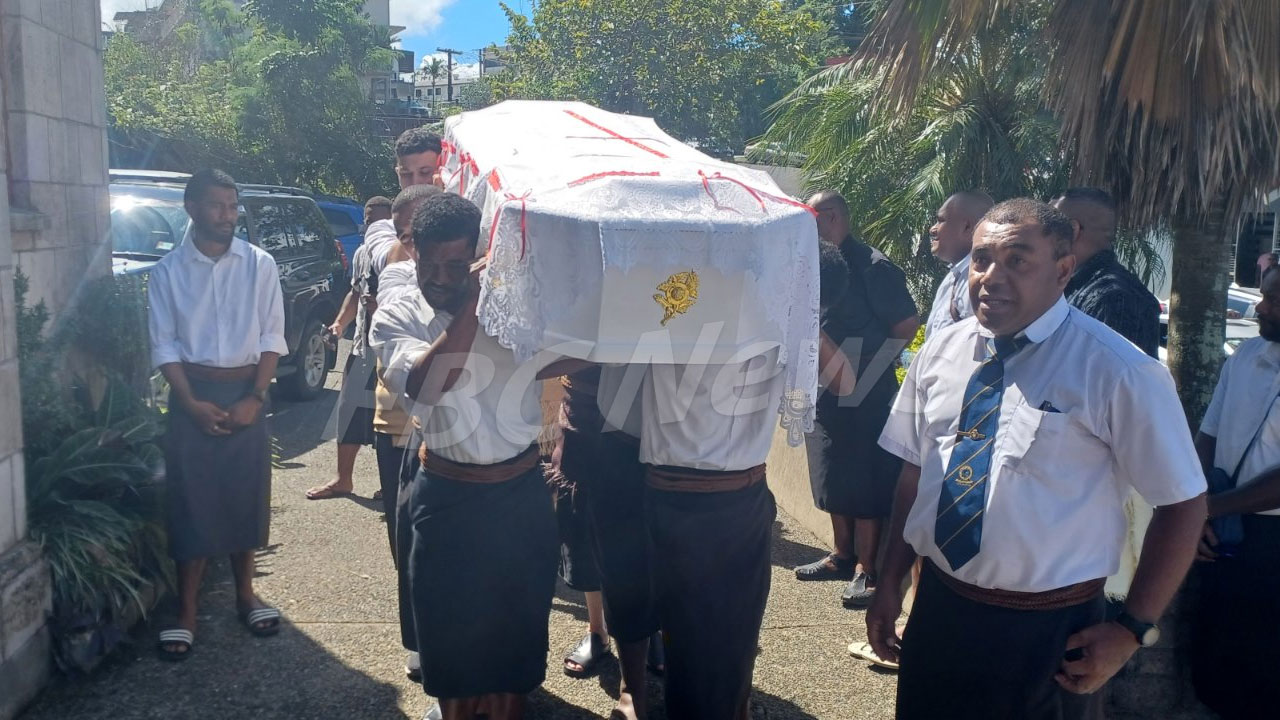 Crowds gather to farewell Dr. Samisoni – FBC News