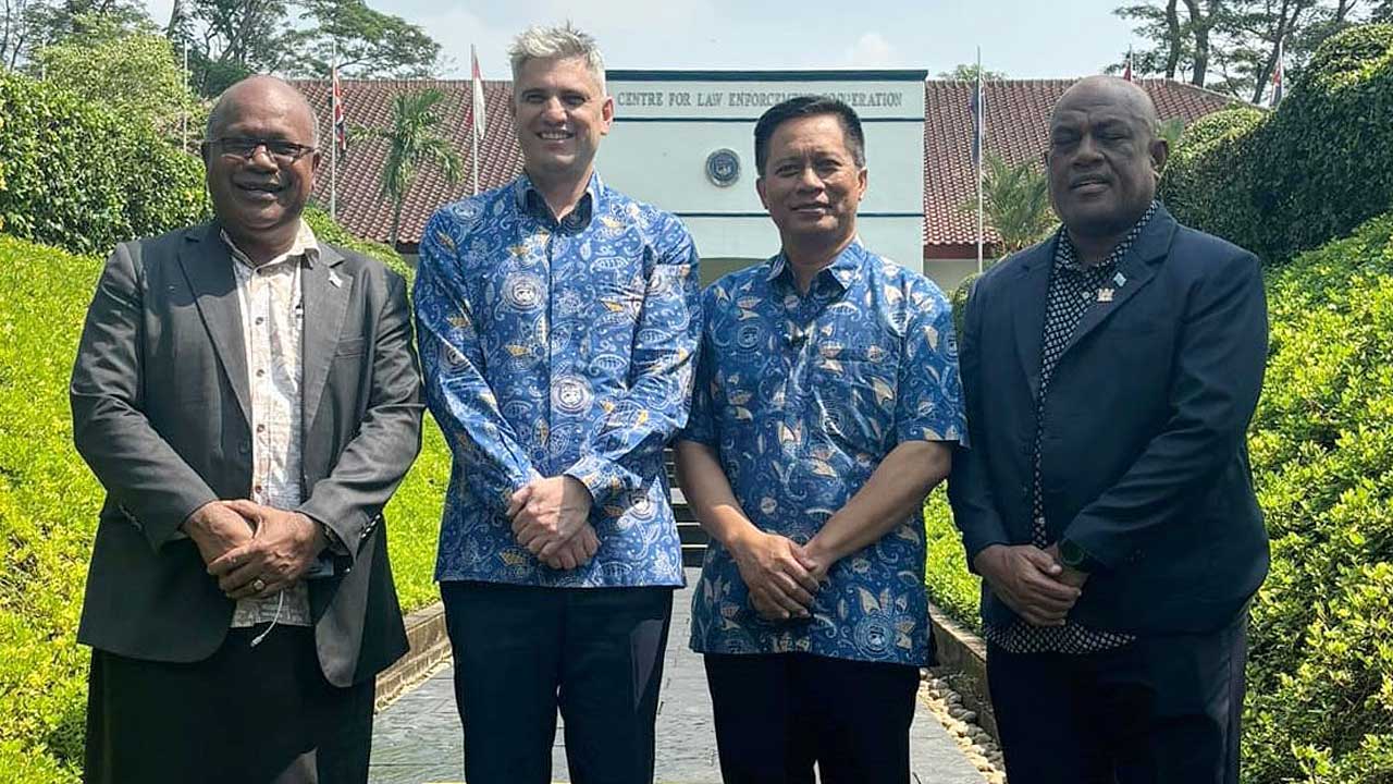 Ambassador visits Fijian crew in Indonesian – FBC News