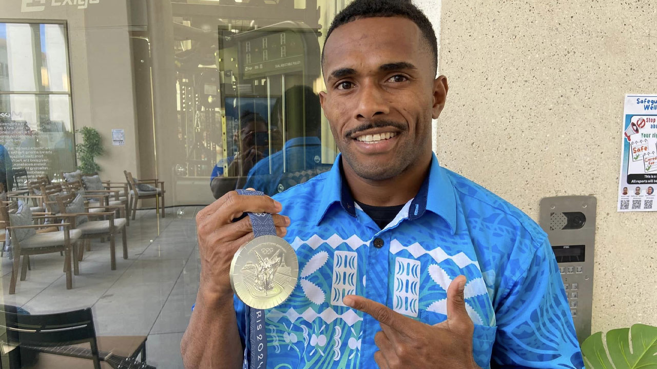 Click Here for Fiji 7s in Paris – FBC News
