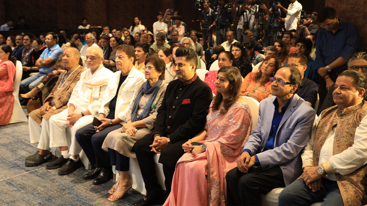 Sumeet Tappoo launches new album with Gulzar Sahab – FBC News