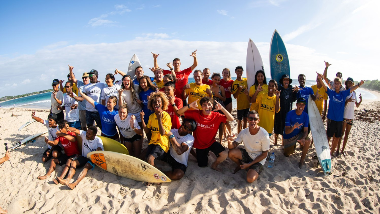Muller and Kurop dominate Oceania Youth Surfing – FBC News